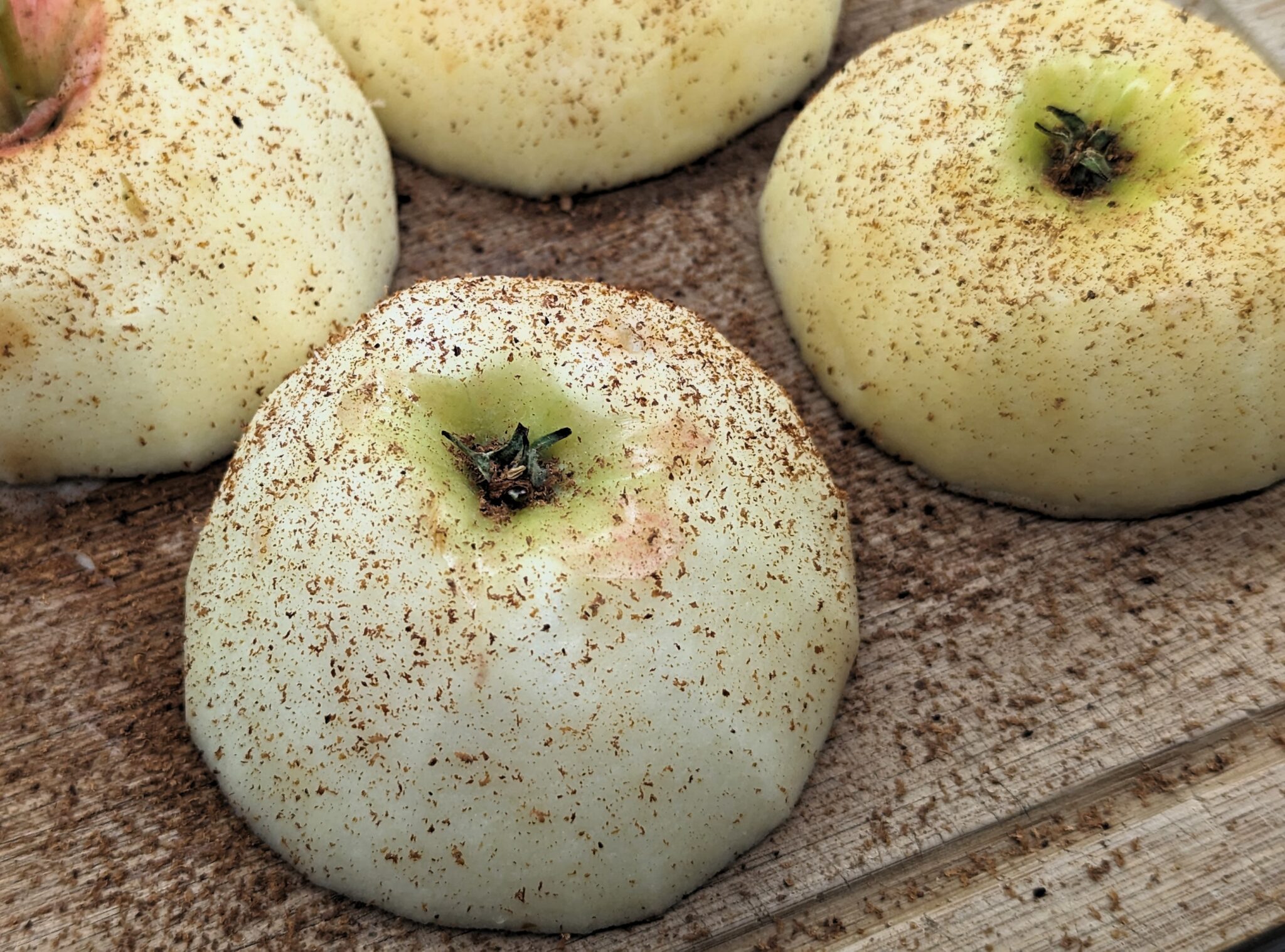 Easy Cinnamon Smoked Apples - What's Smoking